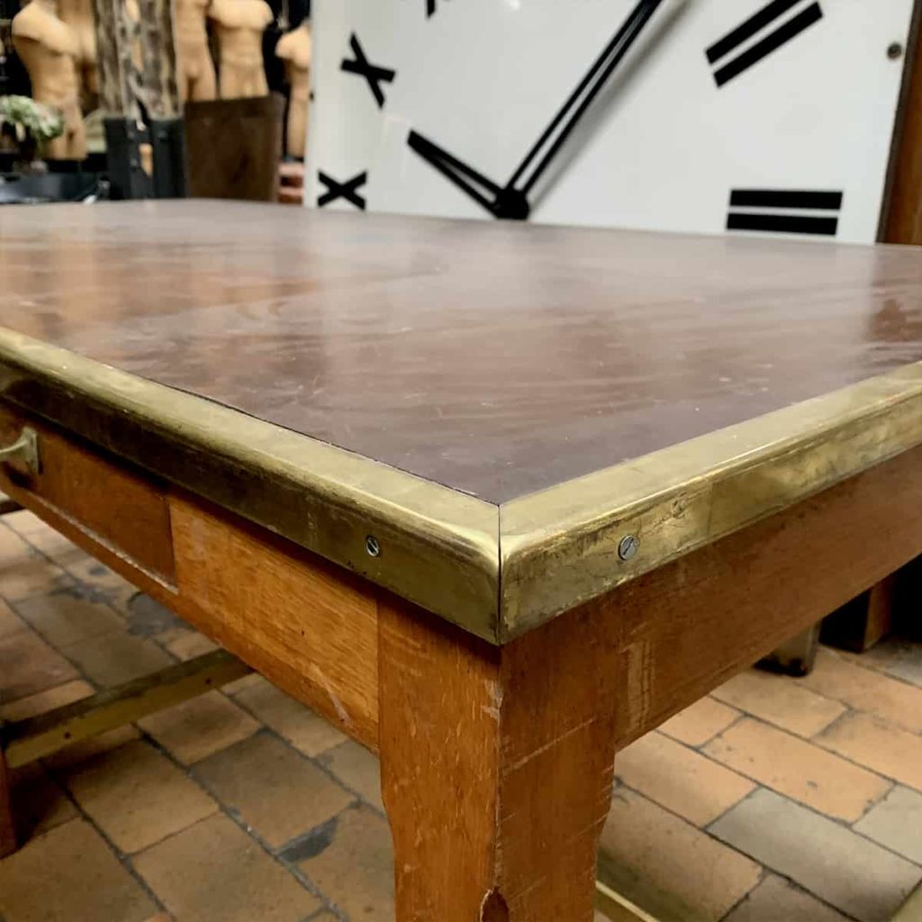Antique sorting table | Matériaux Authentiques