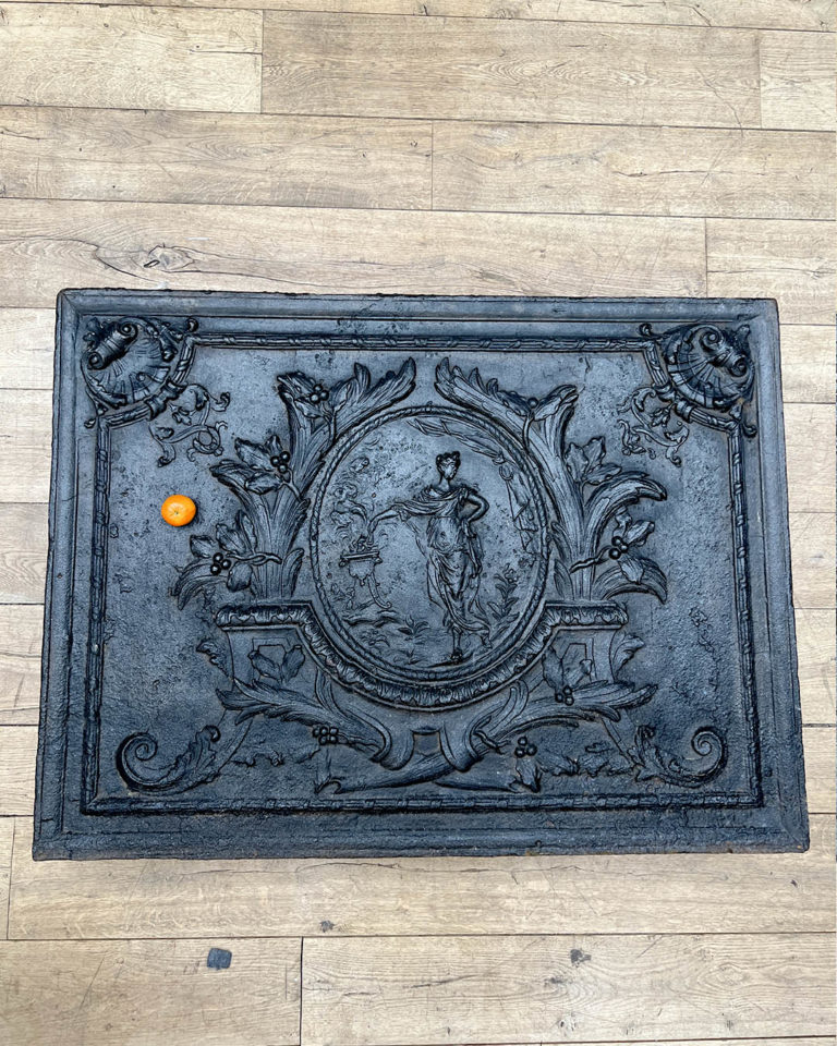 Large fireback with returns, Regency period | Matériaux Authentiques